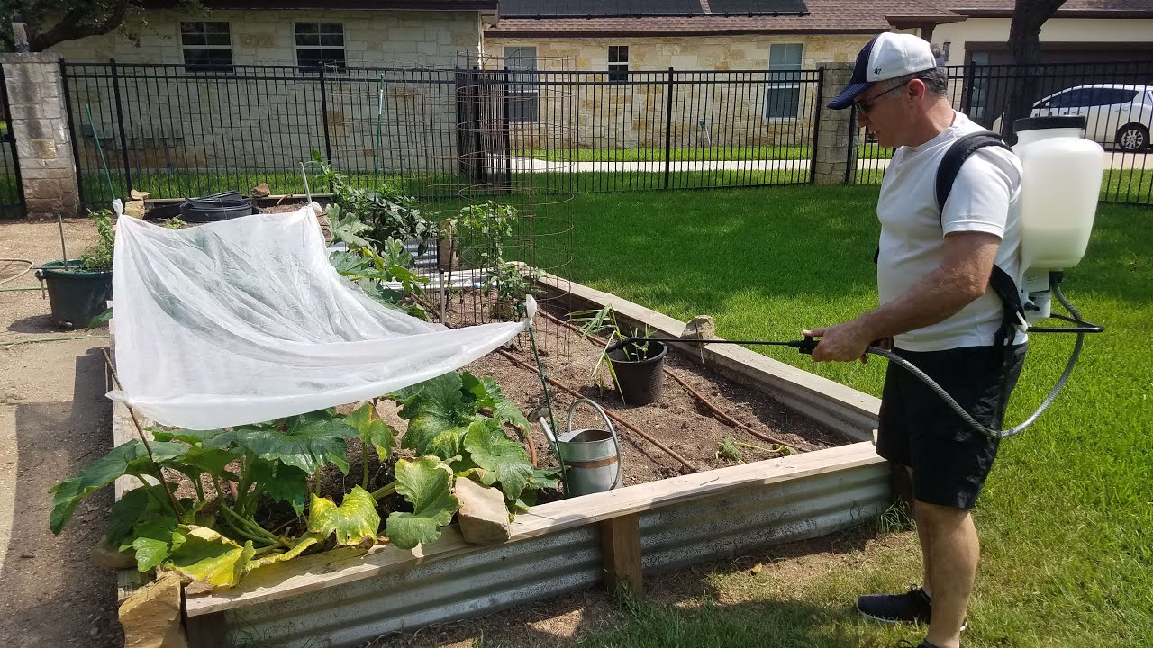 HDX Backpack Sprayer 4 Gallon